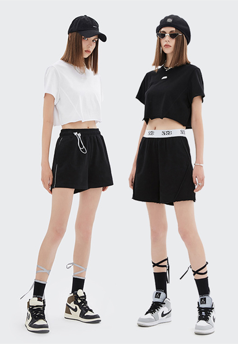 Reflective print sweet cool short midriff-baring short sleeve T-shirt ...